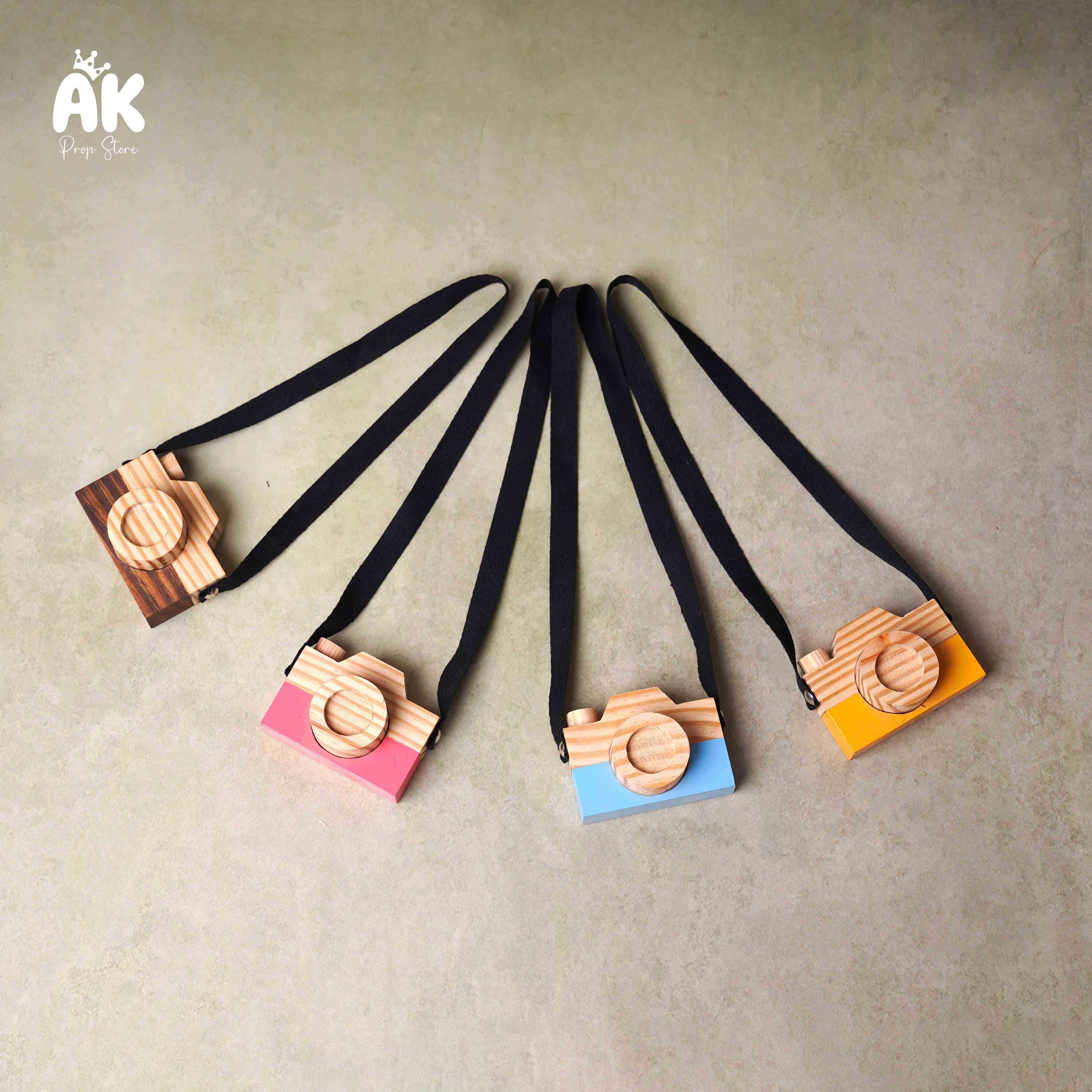 Mini Camera Toy – Wooden Baby Photography Prop with Strap (9×11 cm ...